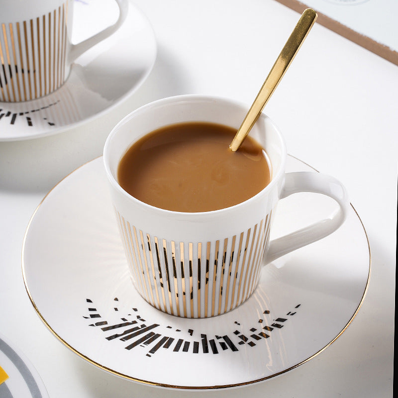 aakip™-Moving Reflection Creative Coffee Cup Mirror Reflection Coffee ...