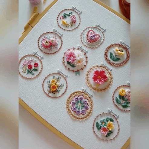 Small Flower Frame Embroidery Kit – aakip.com